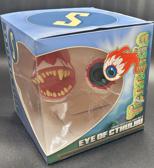 BACK IN STOCK! Eye of Cthulhu Terraria Figure – Skyland Arts